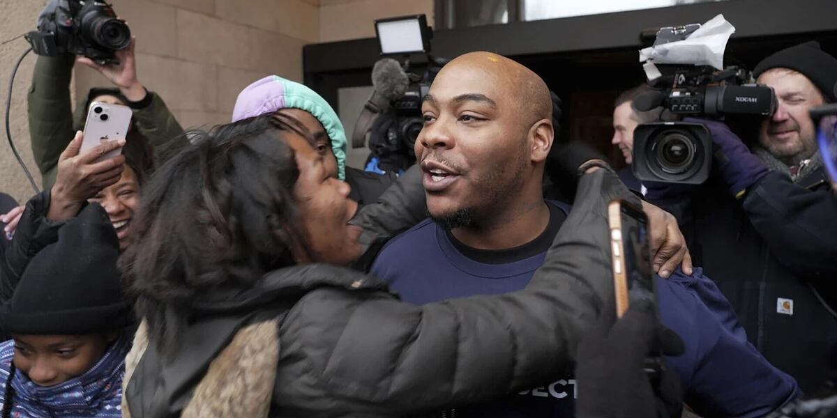 Man Imprisoned As Teen For Flower Shop Killing Is Released After Judge Throws Out His Conviction 6356